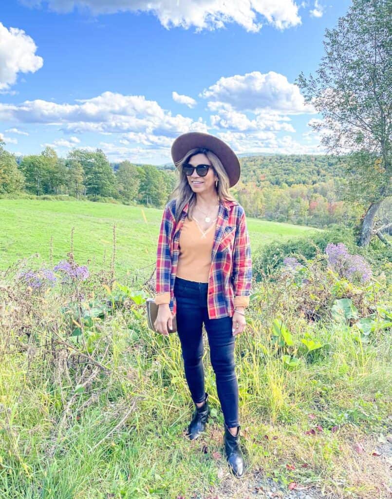 20 Chic Western Fall Outfits That'll Make You the Toast of the Ranch ...