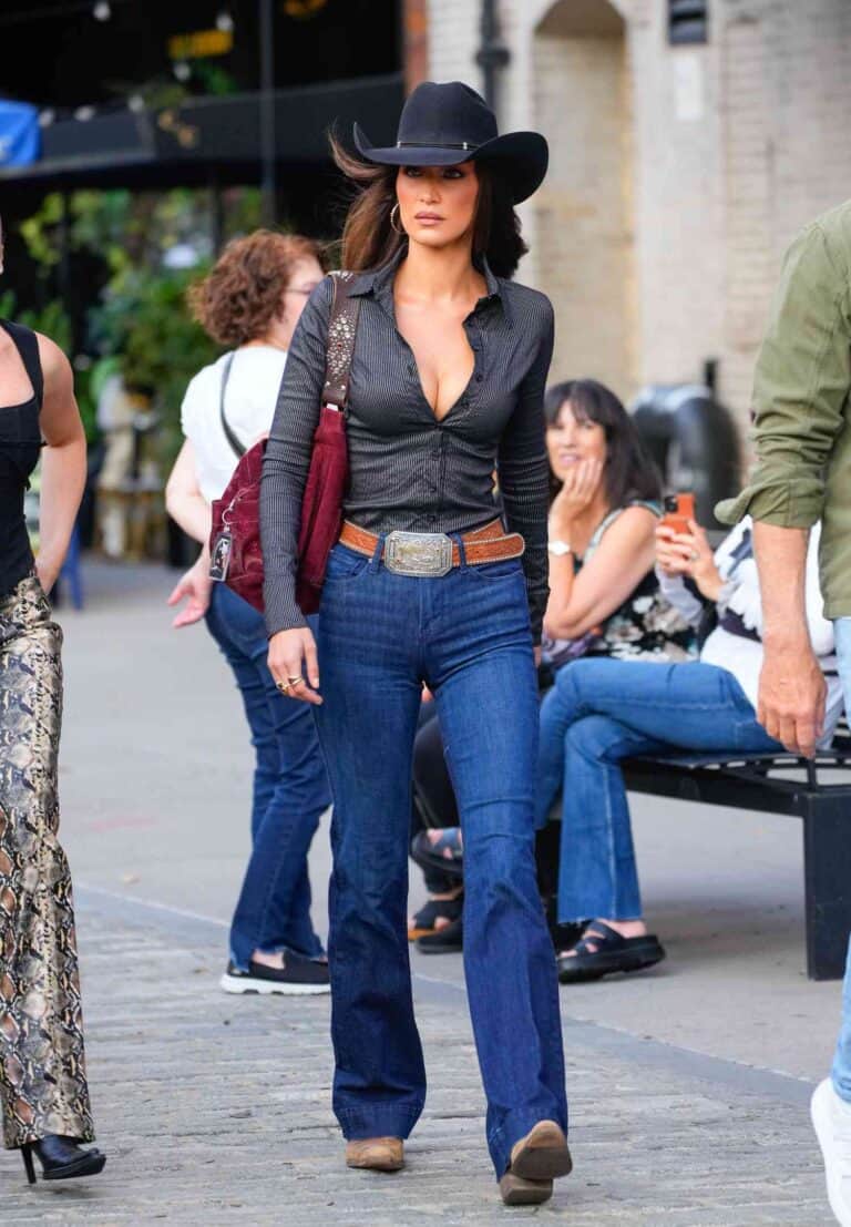 20 Chic Western Fall Outfits That'll Make You the Toast of the Ranch ...