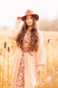 20 Chic Western Fall Outfits That'll Make You the Toast of the Ranch ...