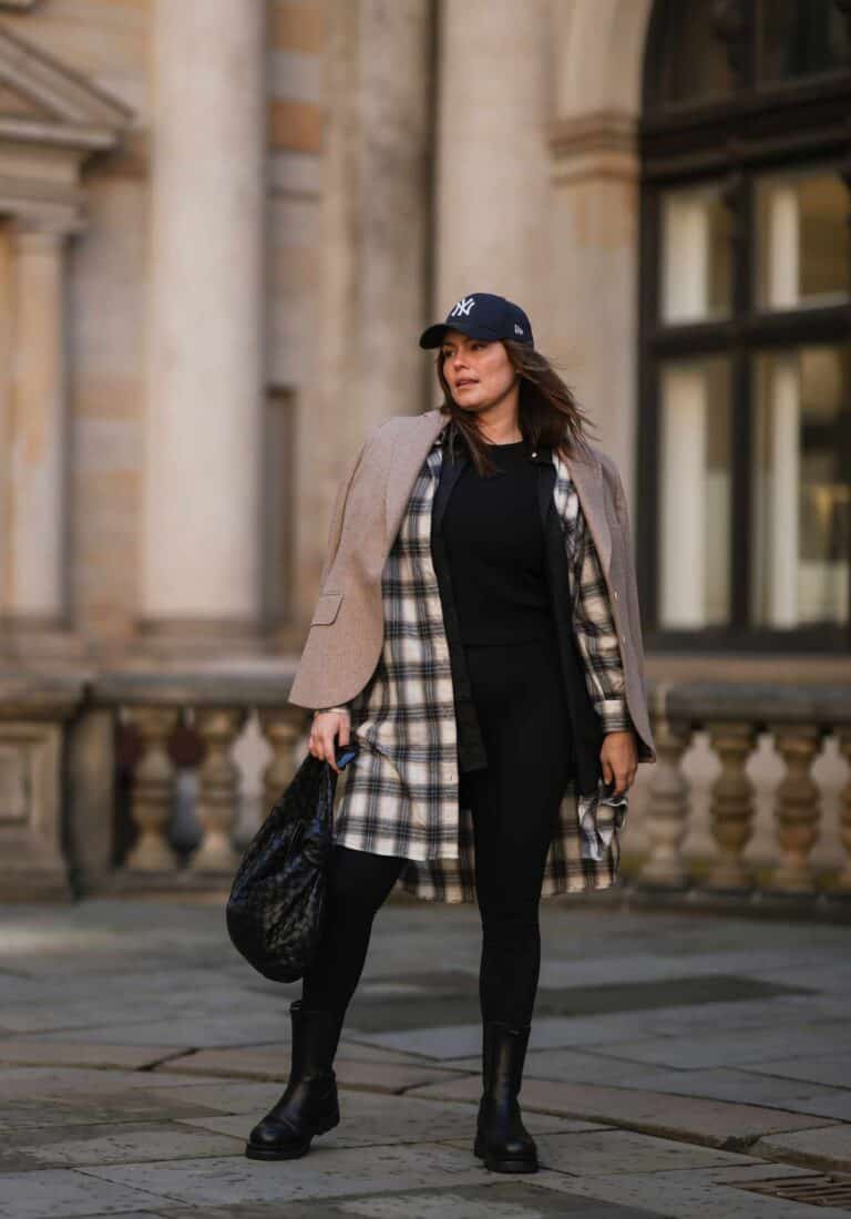 20 Curve-Hugging Fall Outfits That Slay: Autumn Style for Every Body ...