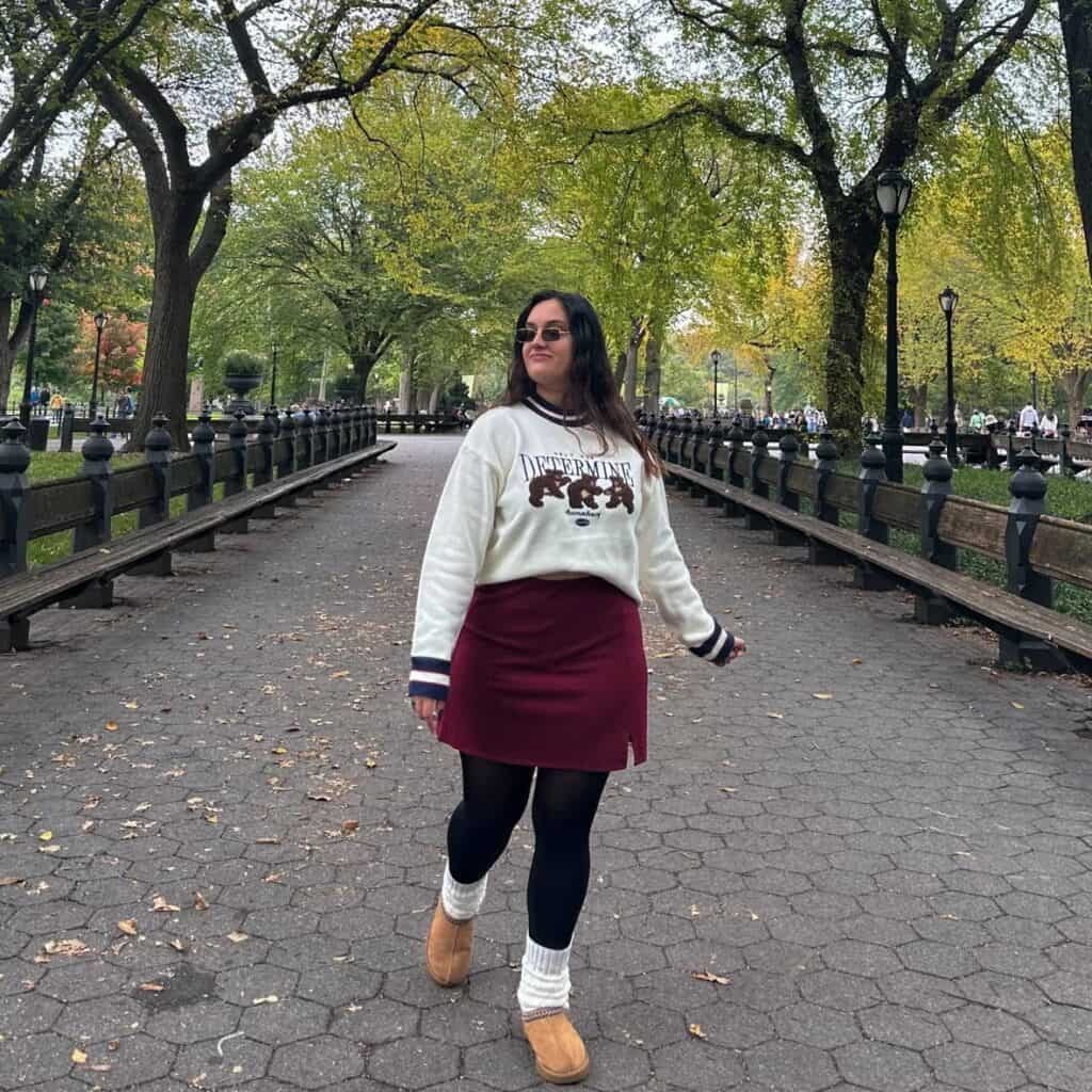 21 Cozy Fall Outfits Snuggle Up in Style This Autumn