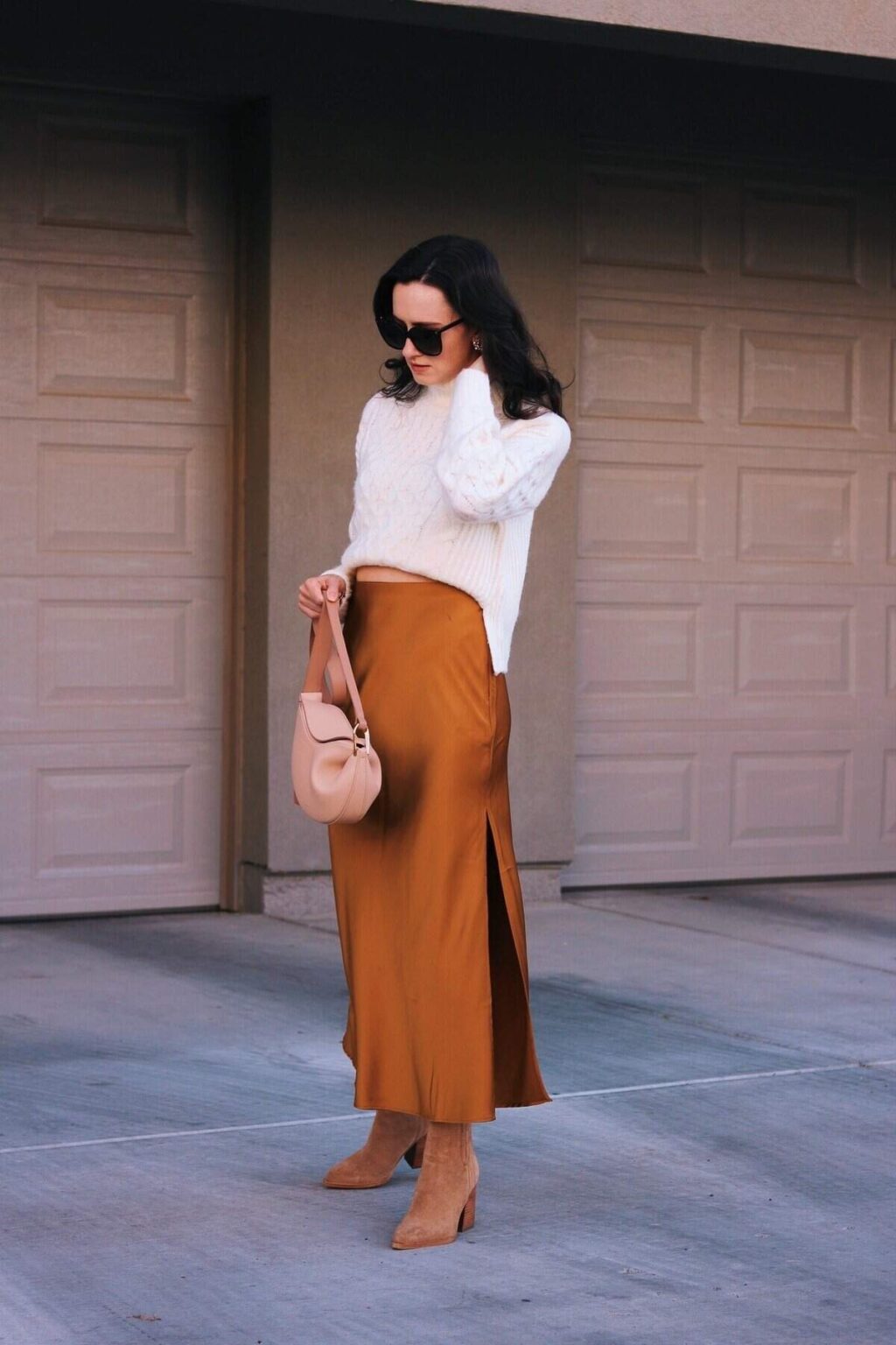 20 Chic Fall Long Skirt Outfits to Elevate Your Autumn Wardrobe - Mrs ...