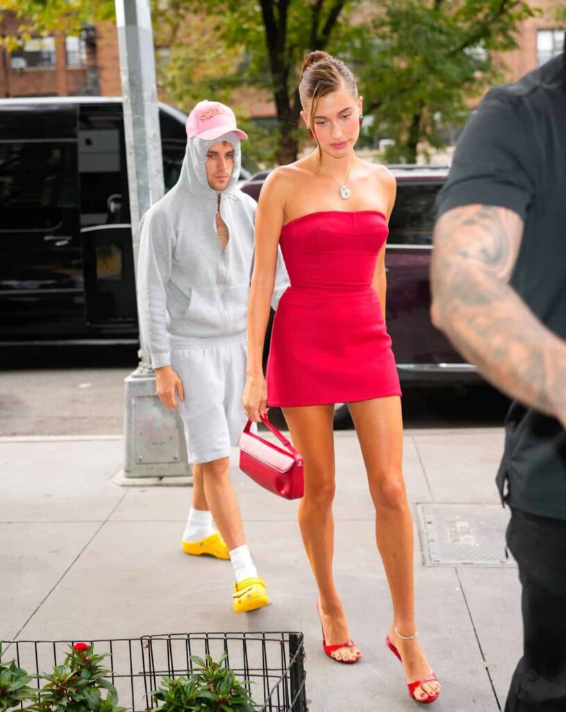 20 Stunning Hailey Bieber Fall Outfits to Elevate Your Autumn Wardrobe ...