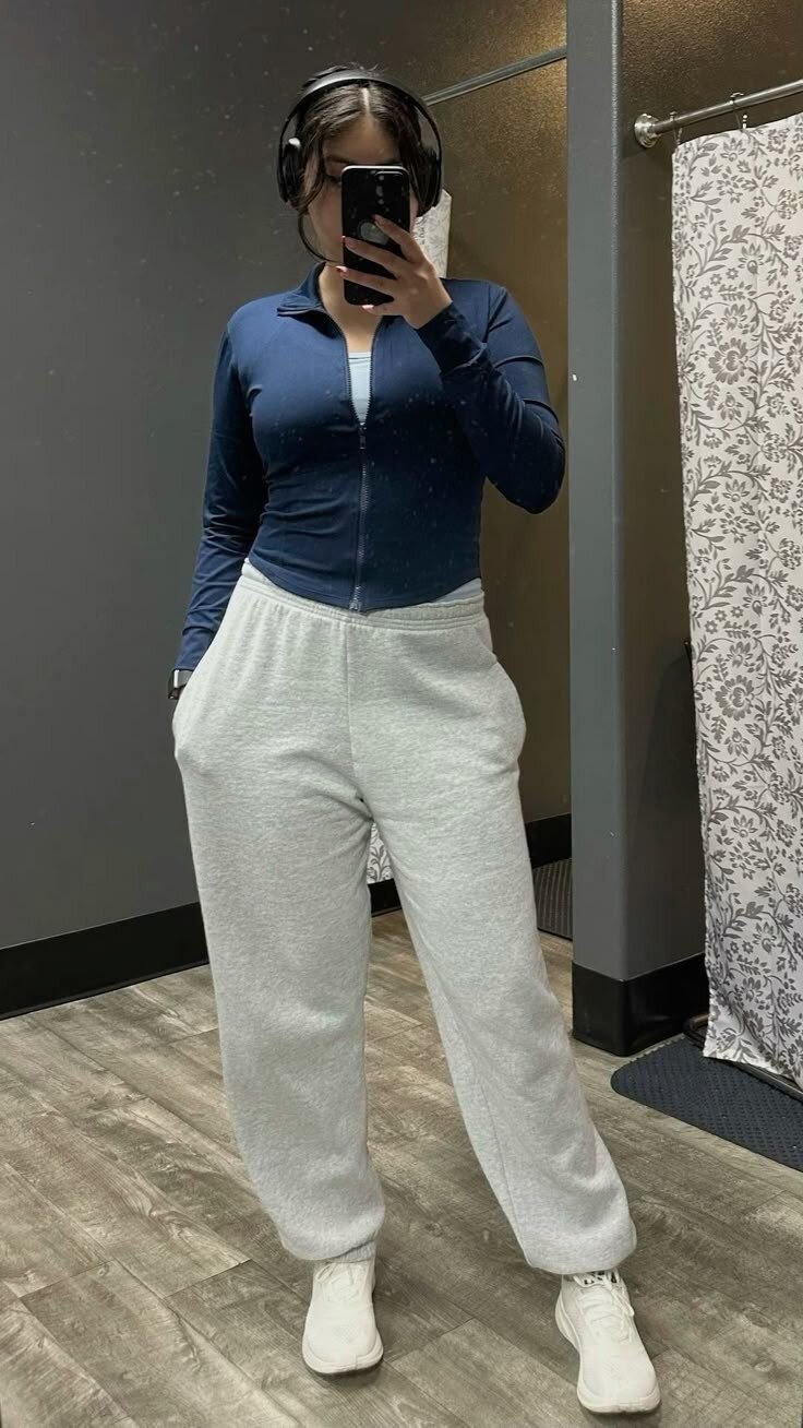20 Cozy Winter Gym Outfit Ideas That'll Make You Actually Want to Work ...