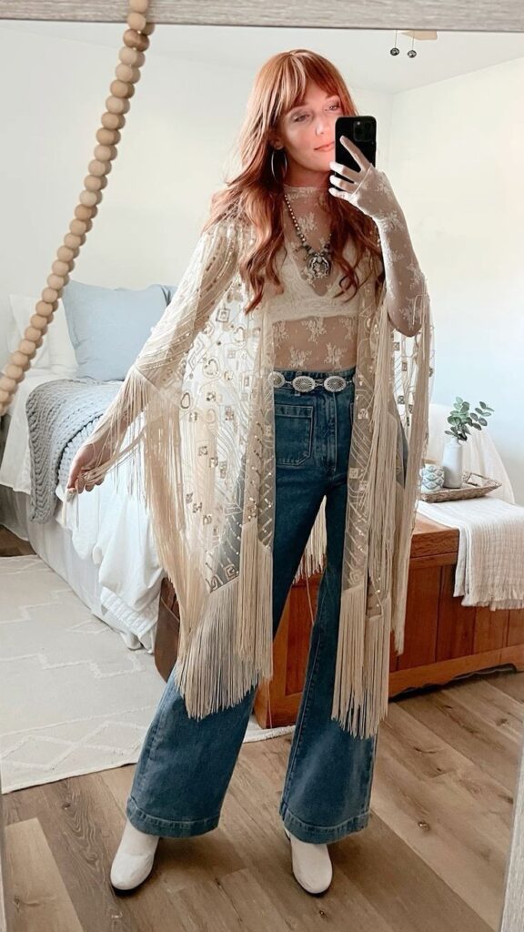 20 Mid-Size Bodies Outfit Ideas for Flattering Styles - Mrs & The ...